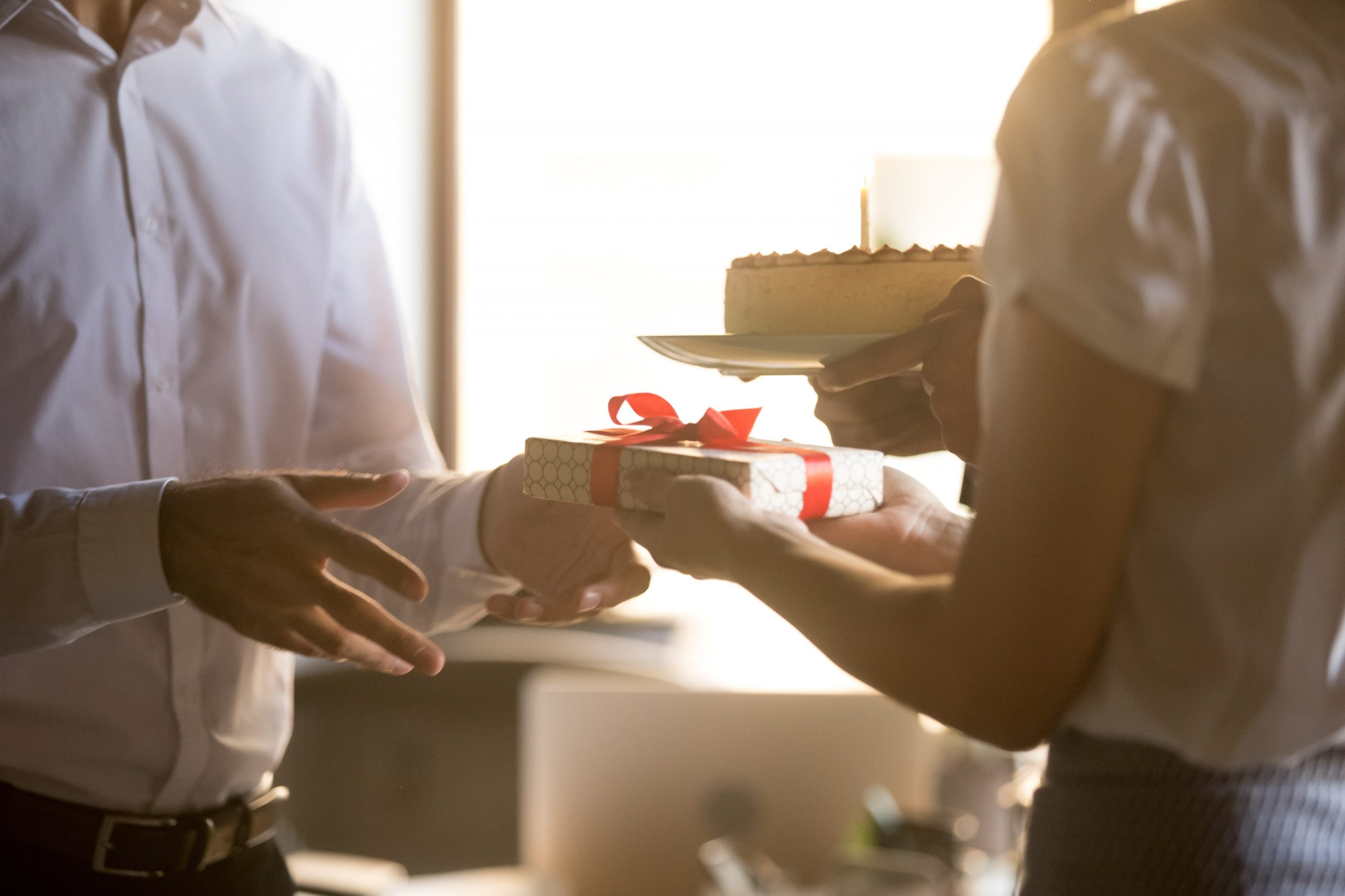 What You Need to Know About Giving Gifts to Your Employees | Liu ...